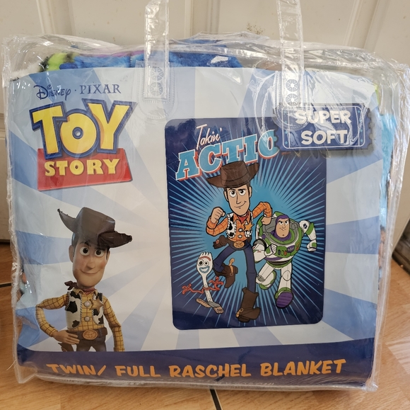 Disney | Bedding | Raschel Blanket Disney Toy Story | Poshmark
